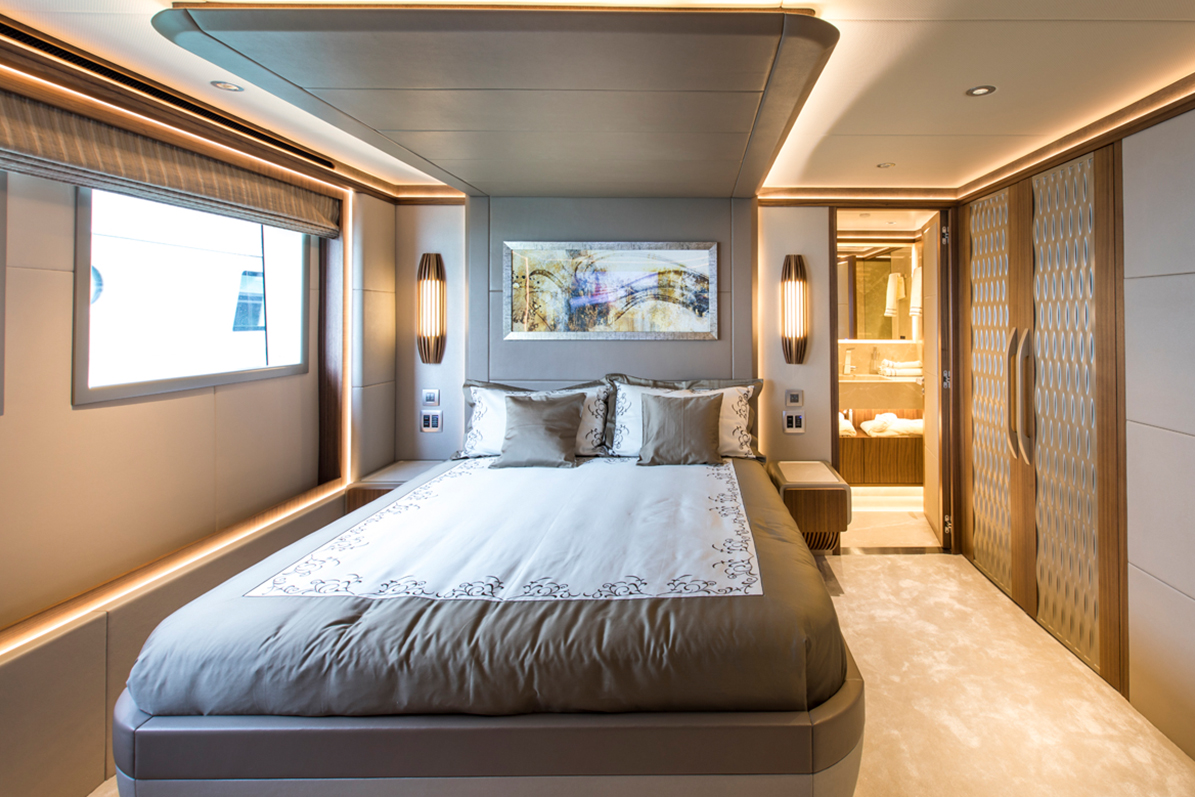 Yacht MAJESTY 140, Gulf Craft | CHARTERWORLD Luxury Superyacht Charters